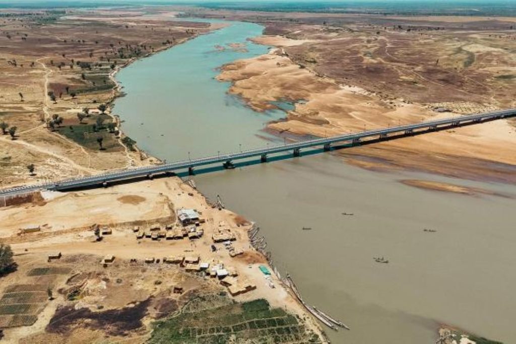 Global Gateway connects communities and boosts trade with new Logone ...