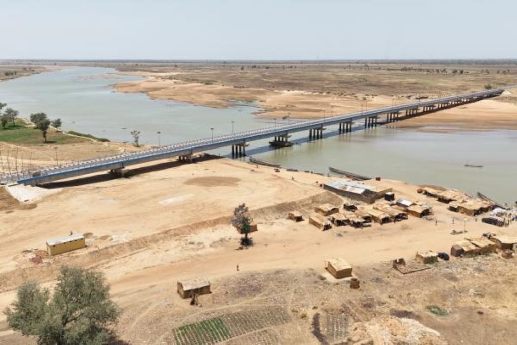 EU Global Gateway support to strengthen transport and trade between ...