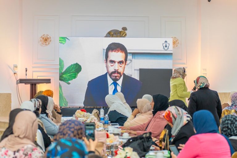 While Europe backed division, Libyan women rally around Crown Prince ...